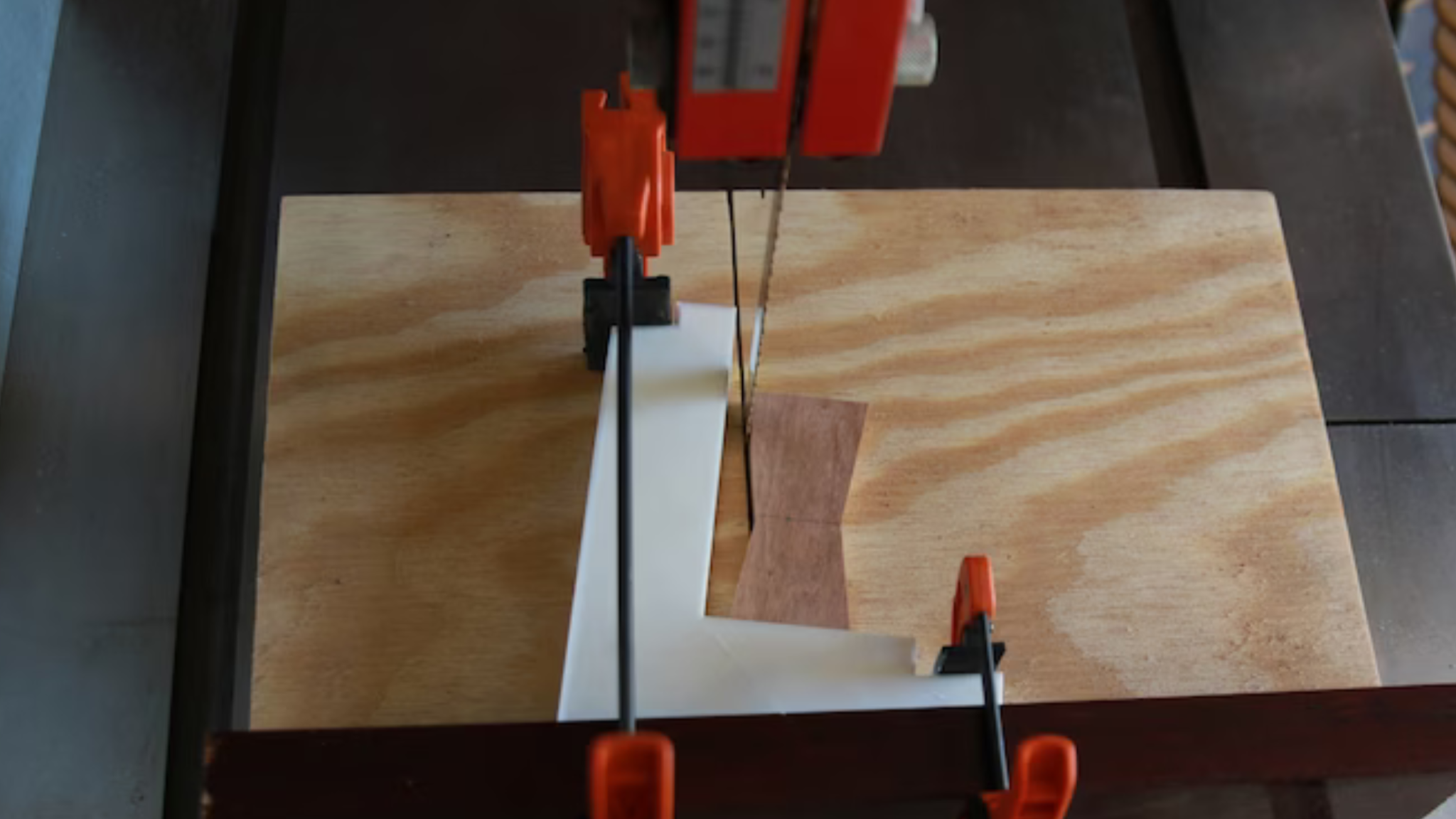 How To Make a Woodworking Bowtie - Simplewoodworker