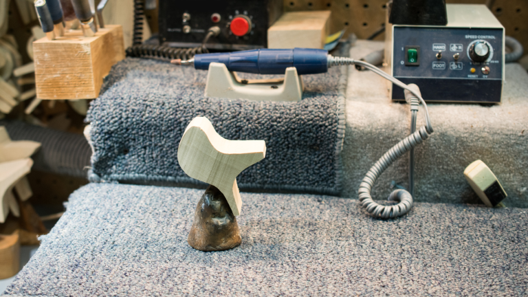 Carving a Bird: Essential Techniques for Novice Woodworkers ...